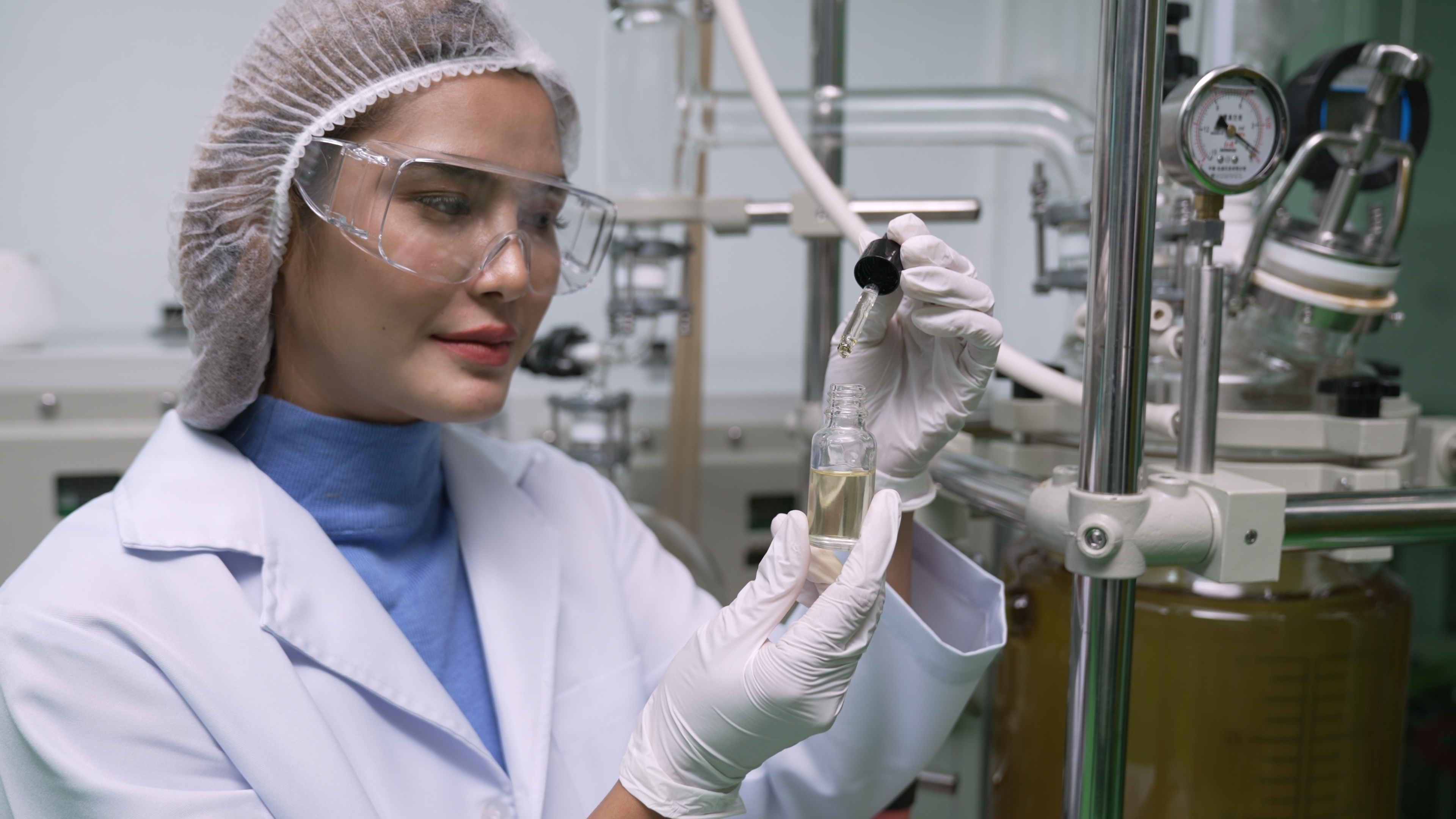 THC e CBD: Diferenças, Aplicações e Benefícios